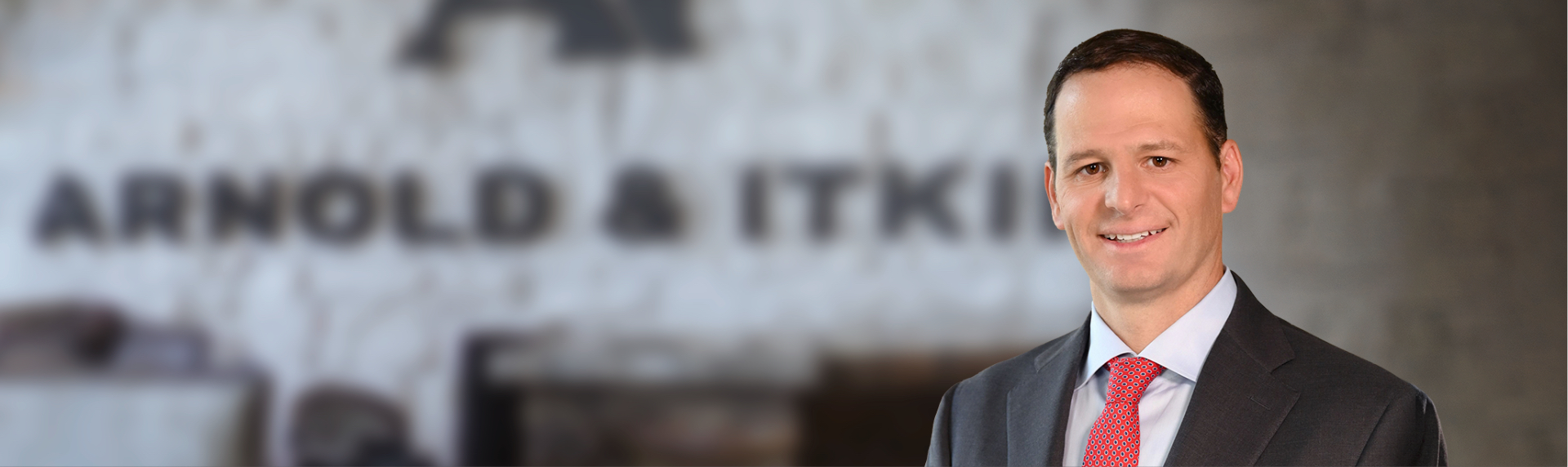 Conozca a Nuestros Abogados | Arnold & Itkin LLP