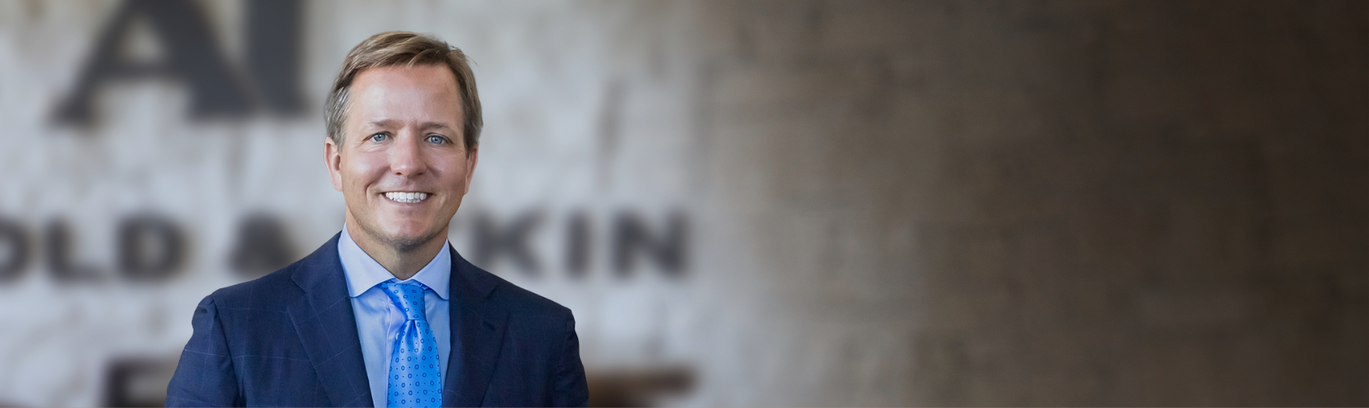 Conozca a Nuestros Abogados | Arnold & Itkin LLP